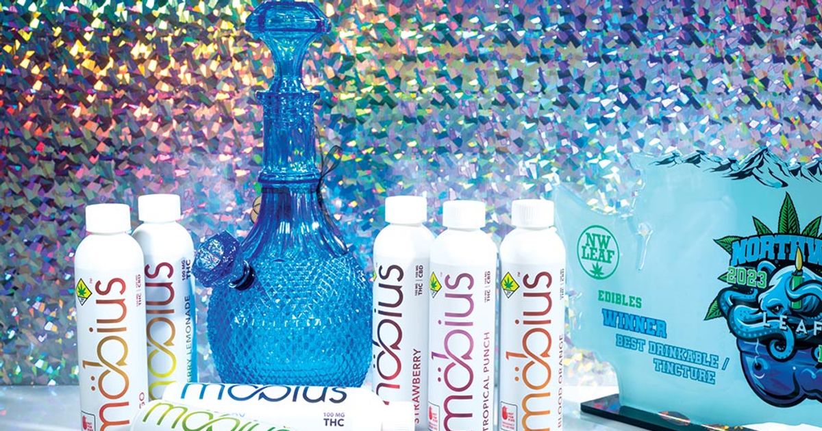 Mobius Drinks & Patches - Leaf Nation