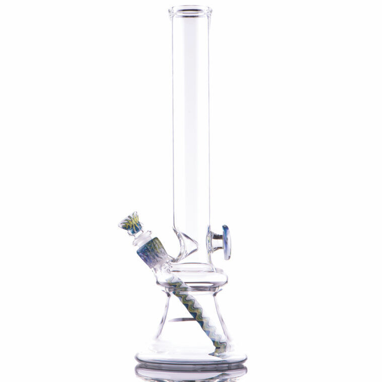 Glass Artist of the Month: Jred - Leaf Nation