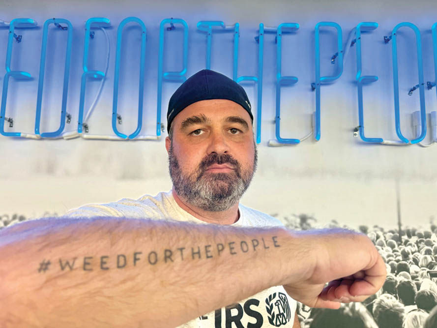 Elliot Lewis: The Long Beach Bullhorn - Leaf Nation