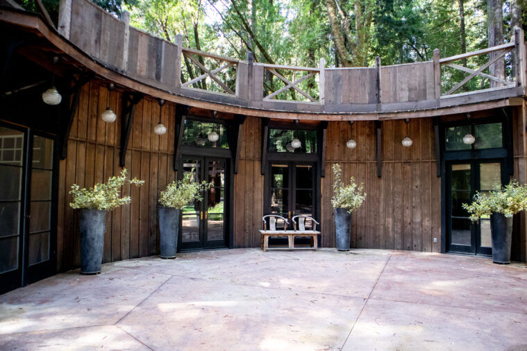 Getting Lost in The Brambles - Leaf Nation